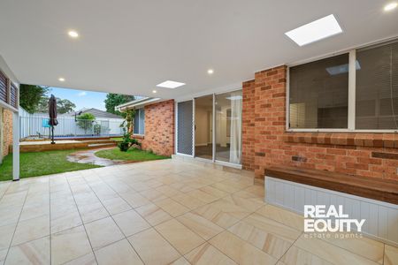 11 Timbara Court, Wattle Grove NSW 2173 - House For Rent | | Rentumo